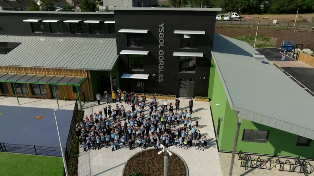 Ysgol Gorslas – Lloyd & Gravell